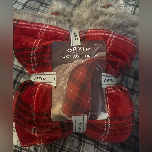 Orvis | Bedding | Rare Orvis Cozy Luxe Throw In Red | Poshmark